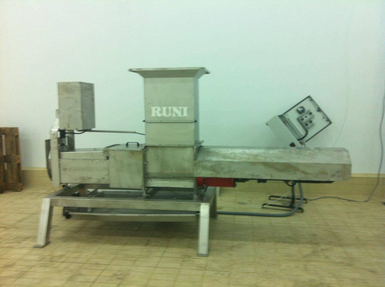 Emptying and Destruction of Dairy Products | RUNI Screw Compactor